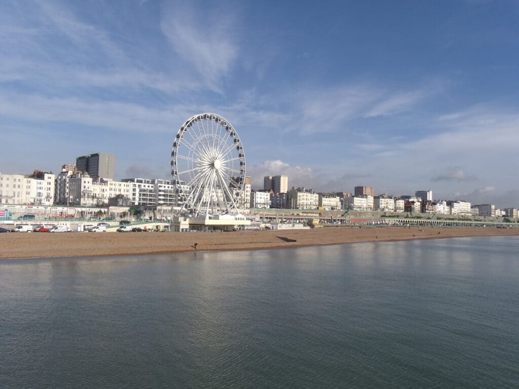 What cities around London are not to be missed?