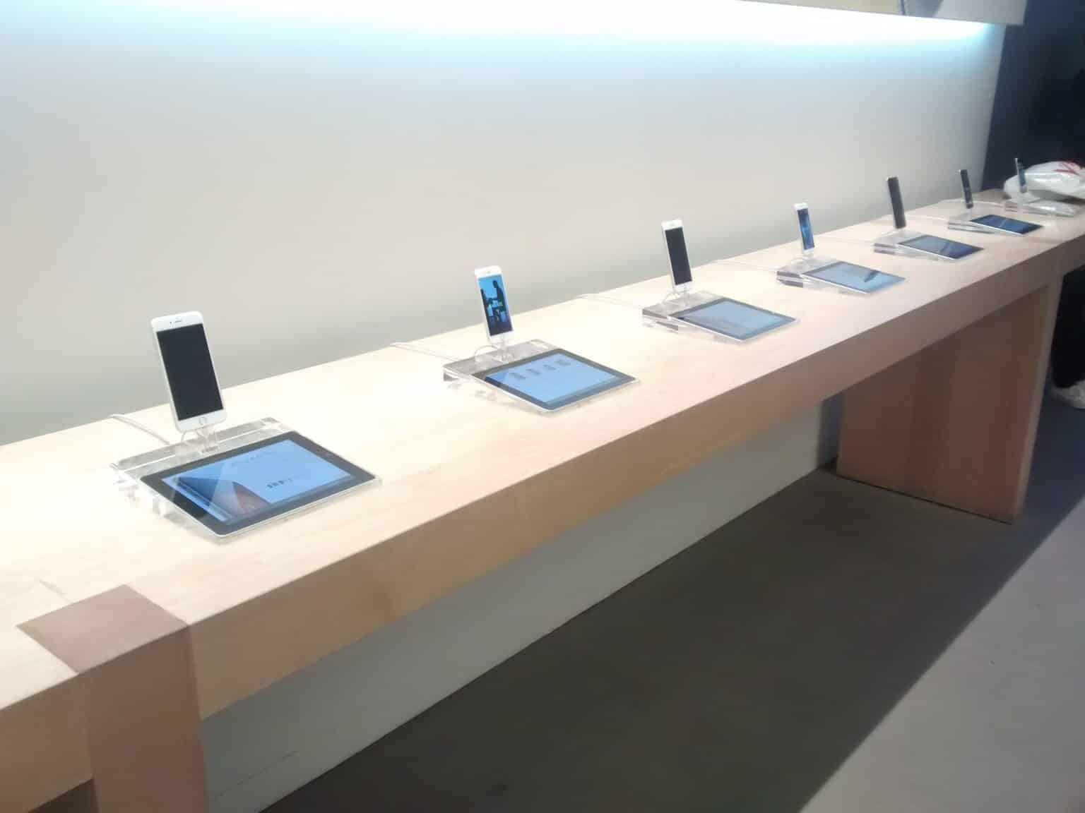Apple in London: visit the world's largest Apple Store